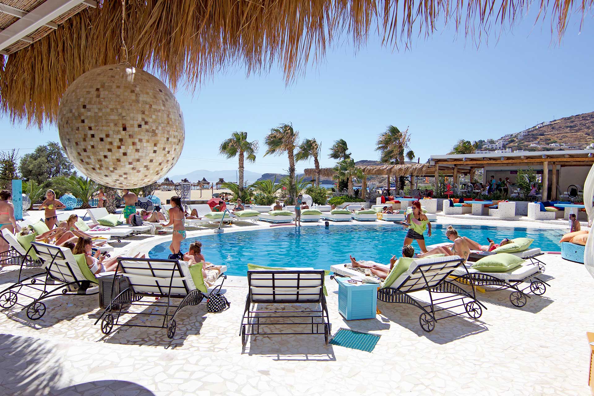 Free Beach Bar and Restaurant - Mylopotas Beach - LuxurIOS - Ios Island